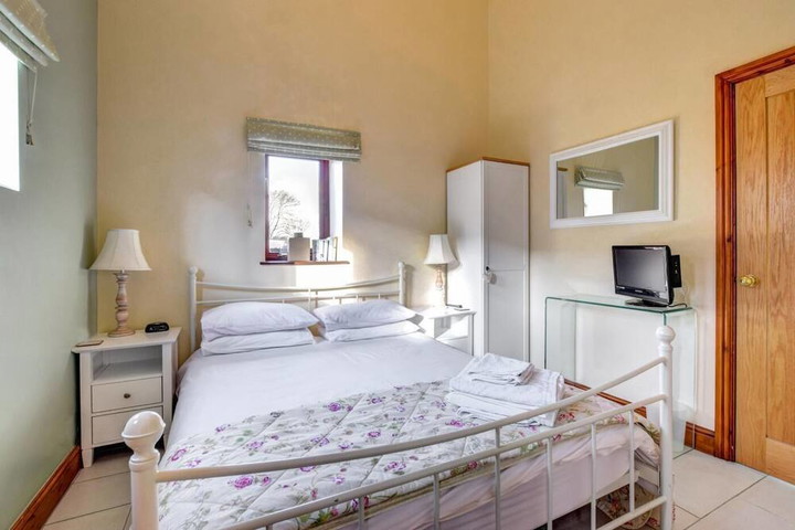 2 Bed In Cardiff (Oc-91126) - Barry