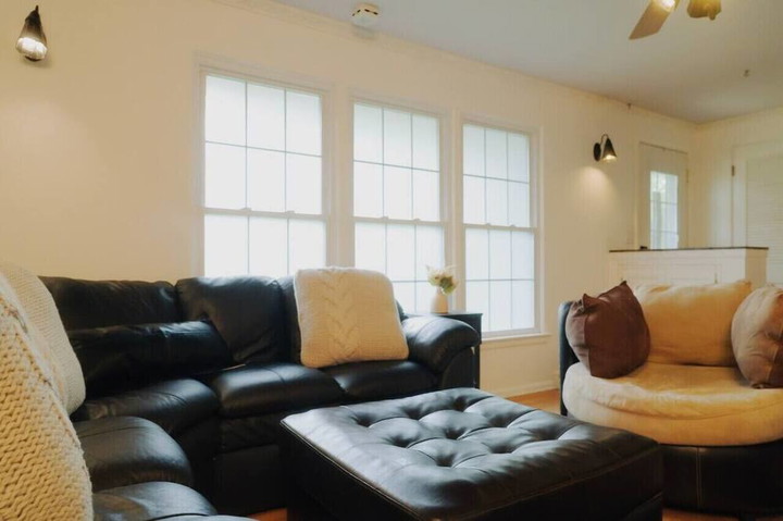 Perfect Family Retreat: Cozy 3br Near Everything - Peoria, IL