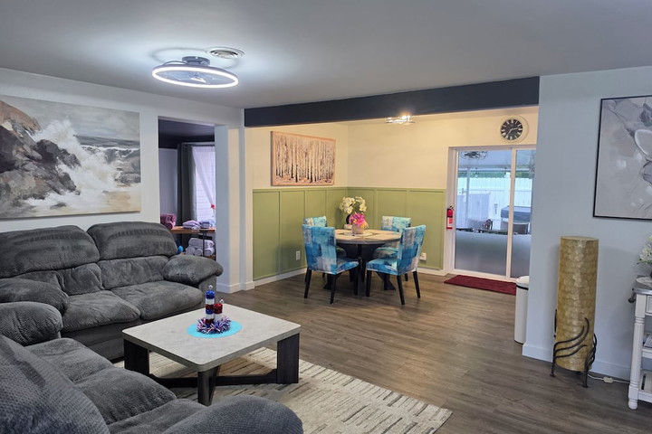 My Paradise, A 4-bedroom Home With Hot Tub & Swimming Pool In Soothing Pensacola - Milton, FL