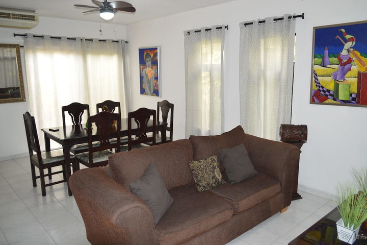 Casa Cómoda Con 3 Habitaciones Y Baños Privados En Excelente Ubicación. - San Pedro Sula