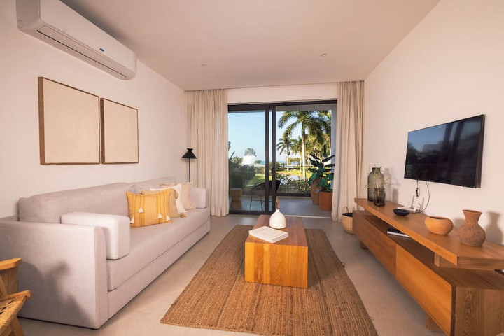 Luxury Beachfront Apartment With Infinity Swimming Pools In Nuevo Vallarta - Nuevo Vallarta