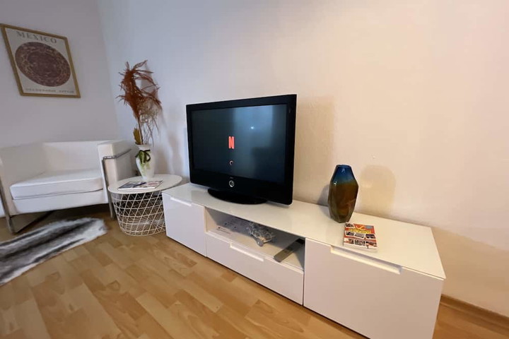 Casa Estrella -5 Min Zum Duisburg Hbf, -Nähe Uni Duisburg/essen -Erdgeschoss - Duisburg