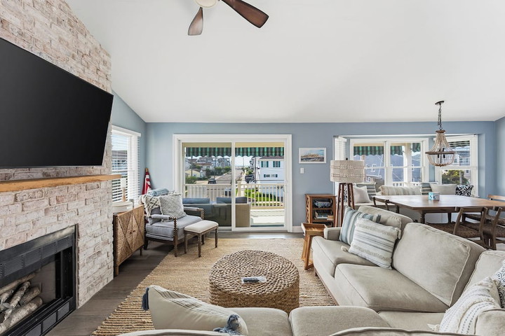 Steps To The Beach / Ocean Views, Sunset Deck, 3br 2ba Getaway - Ocean City, NJ