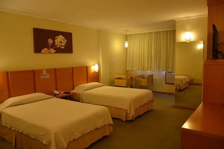 Stylish Room For Rest & Relaxation | Outdoor Pool Access And Free Parking - Ponta Grossa