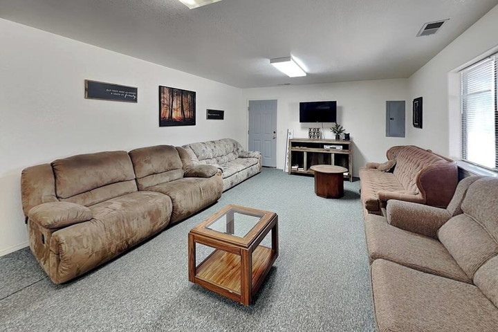 Cedar Lodge Cabin: Pet-friendly + Stunning Views - Ruidoso, NM