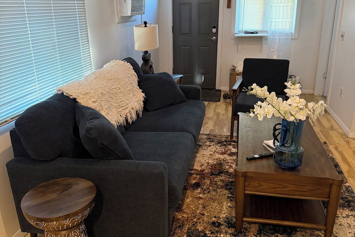 Cozy East Haven Home Near Beach & Yale - New Haven, CT