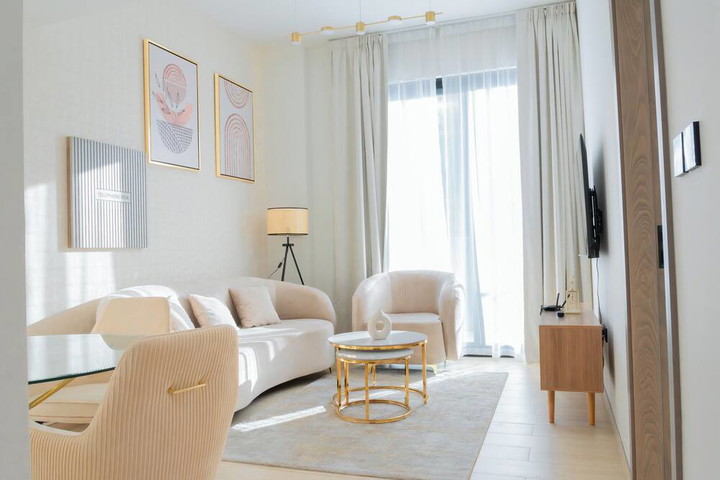 Luxe 1br 15mins- Beach Best Infinity Pool -Jumeirah Village Circle ,Jvc - Dubai