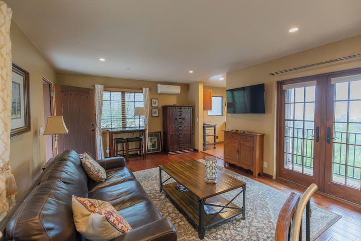 Charming Spanish Style Casita 2 Minutes From Cal Poly - San Luis Obispo, CA