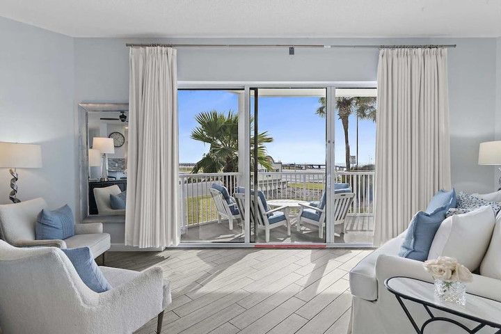 Guest Favorite| Gulf Front | Accommodates 12 | Beach Serv. I Pet Friendly| - Miramar Beach, FL