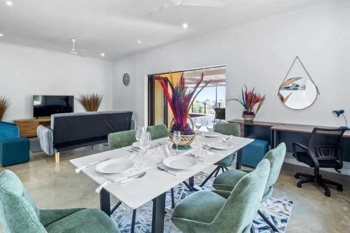 Spacious 3 Bed Room House, Pool Ideal Families & Groups, Secure & Central - Durban