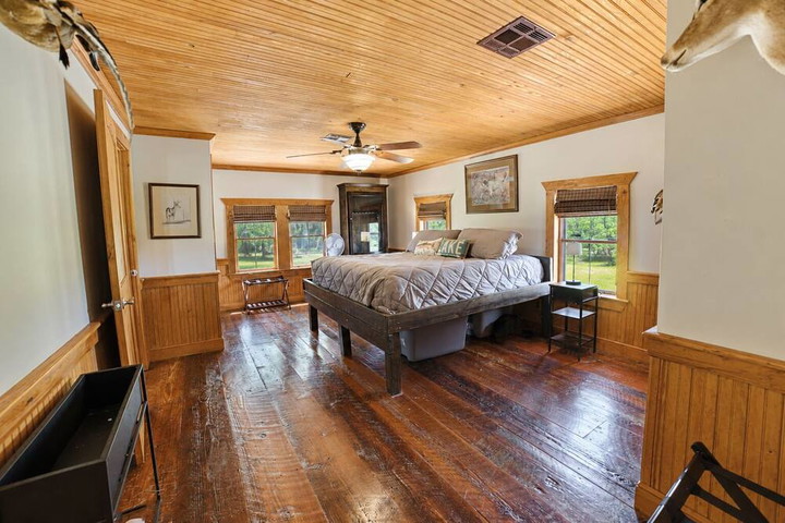 Escape To Calcasieu Lake Lodge-premier Fishing And Family Getaway - Louisiana