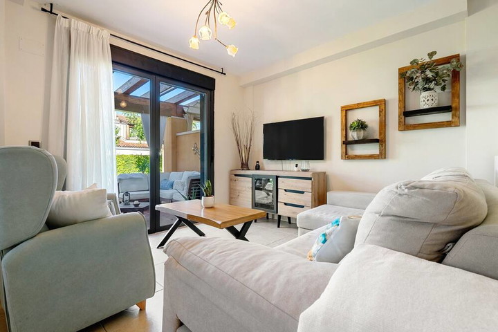 Maison De Vacances 'Emi' Avec Piscine Partagée, Wi-fi Et Climatisation - Cambrils