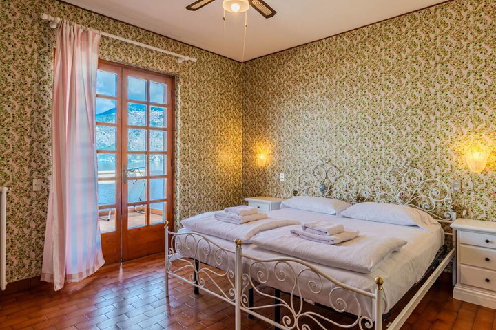 Beautiful  Villa For 4 People With A/c, Wifi, Tv, Patio And Pets Allowed - Limone Sul Garda