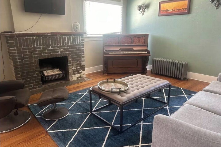 Cozy Downtown Home 3 Bed 2 Bath - Casper, WY