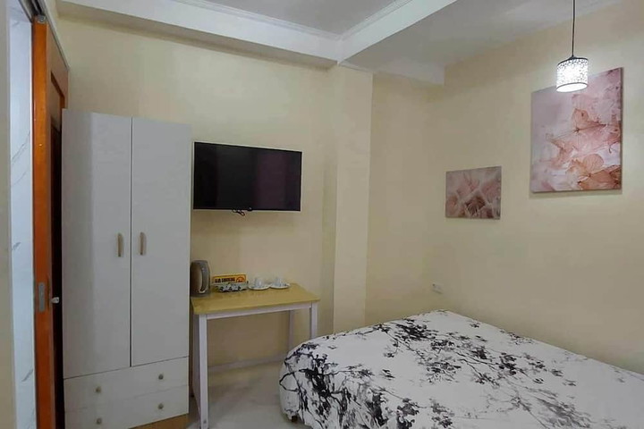 Charming Room In Delightful Compostela With Free Breakfast & Outdoor Seating - Liloan