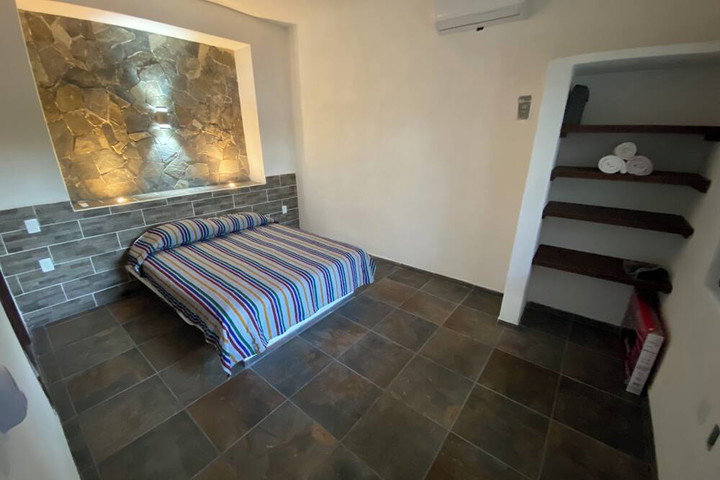 Costa Ayala Suite 9 With 1 Qs Bed And 2 Sofas, All Basics, 2 Blocks From Beach - Los Ayala