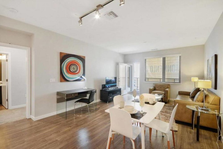 Exquisite Silicon Valley Condo: Elevated Living With Rooftop Lounge - Palo Alto, CA