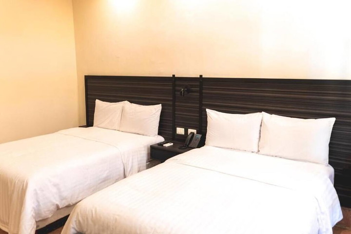 Double Room W/ Poolside Paradise In Downtown Mérida: Walk To Plazas & Shops - Mérida, México