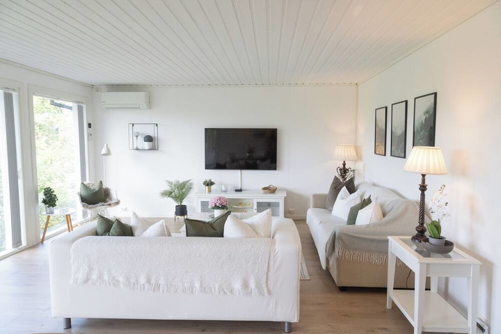Apartment With Stunning Fjord View Near åLesund - Alesund