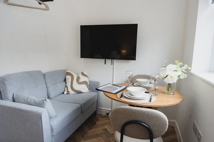 The High Town Suite - Central Luton - Dunstable