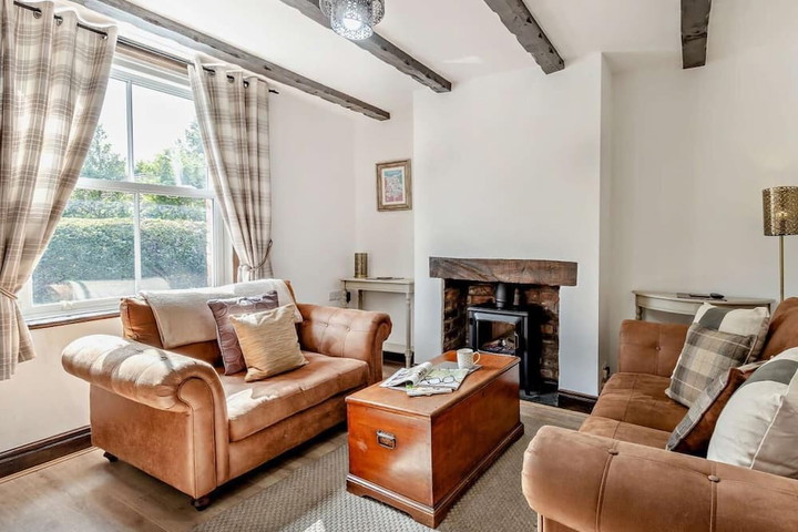 2 Bed In Oswestry (Oc-76537) - Shropshire