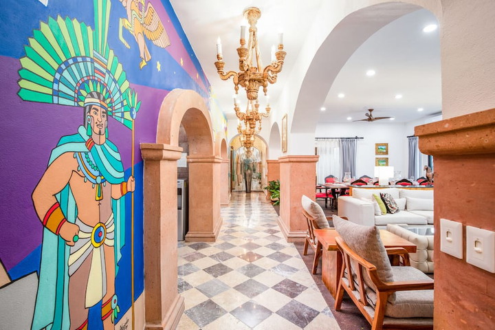 Villa De 557cm Estilo Moderno Colonial Con 2 Piscinas Cerca De La Playa Y Centro - Puerto Vallarta