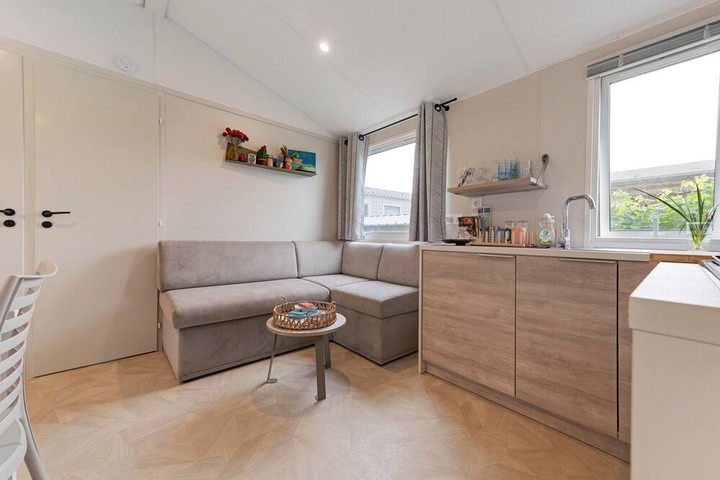 Mobile Home  6 Guests With Shared Pool, Terrace, And Garden - Morbihan