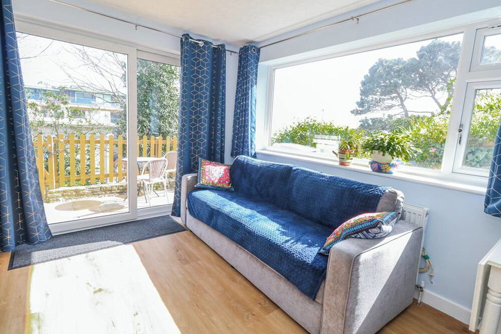 Clifftop House, Pet Friendly, Country Holiday Cottage In Bournemouth - Boscombe