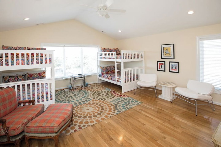 A Seahorse Wish- Oceanfront, 9 Beds, Pool, Slps 24 - Sandbridge Beach, VA
