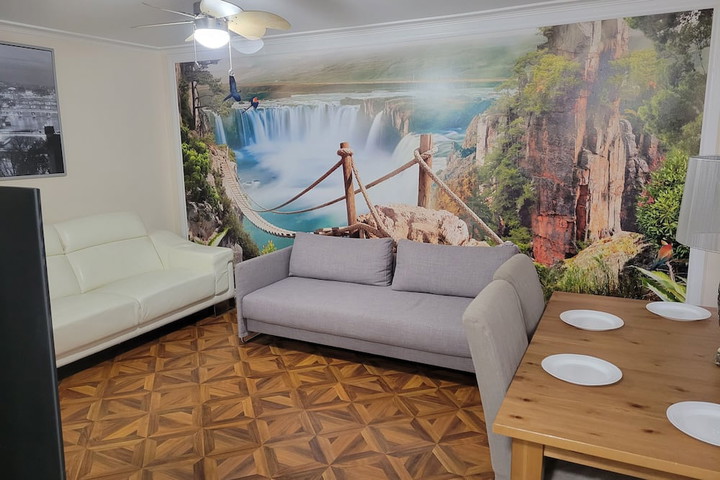 Charming Bungalow In Lovely Richmond Hill With Ac, Wifi - Vaughan