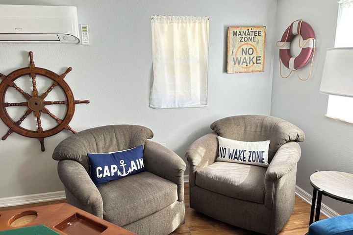 Stay & Play At The Salty Anchor Homossasa Home Away From Home - Homosassa