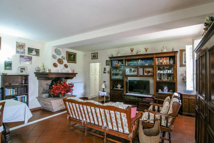 Stunning Apartment In Querceta With Wifi - Pietrasanta