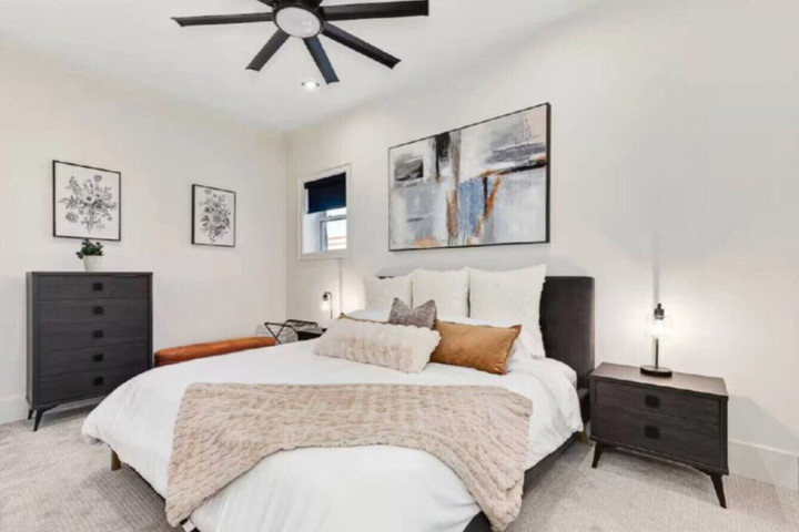 Romantic King Suite, Gas Fireplace, Chef`s Kitchen - Collingwood