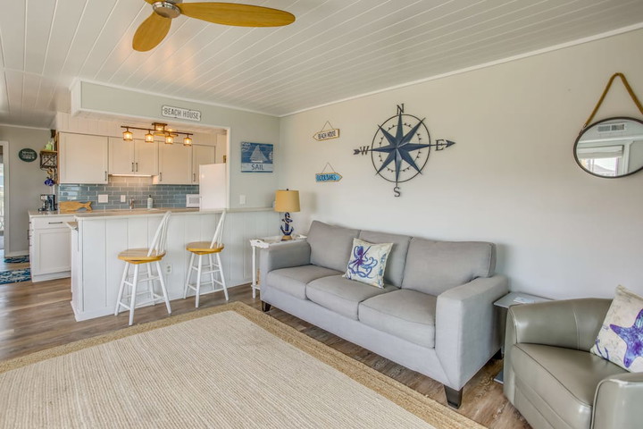 Ocean-view Balcony: Carolina Beach Condo! - Carolina Beach, NC