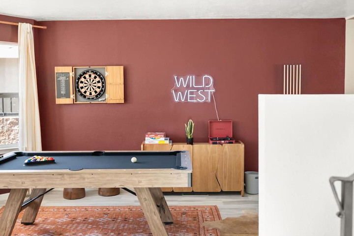 Dream Escape! Heated Pool, Hot Tub, Game Room, Golf, Outdoor Paradise! Sleeps 14 - Albuquerque, NM