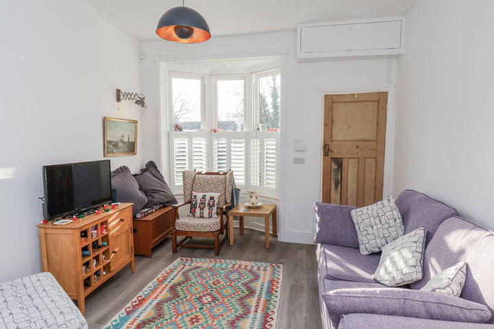 1 Castle Terrace, With A Garden In Thirsk - Thirsk