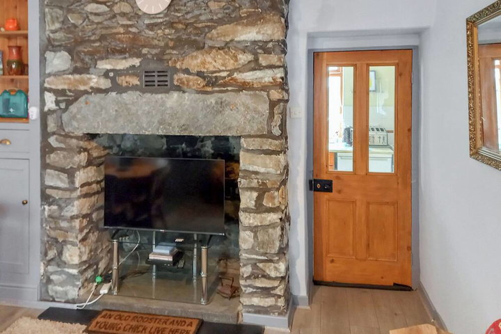 2 Bedroom Accommodation In Llanrwst - Wales
