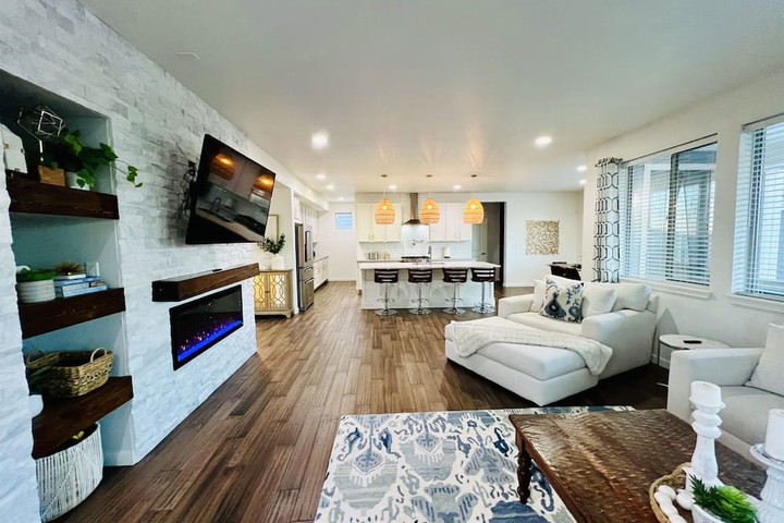 6br, 4 Bath  Huge Kitchen  Sleeps 12 Comfortably - Arvada, CO