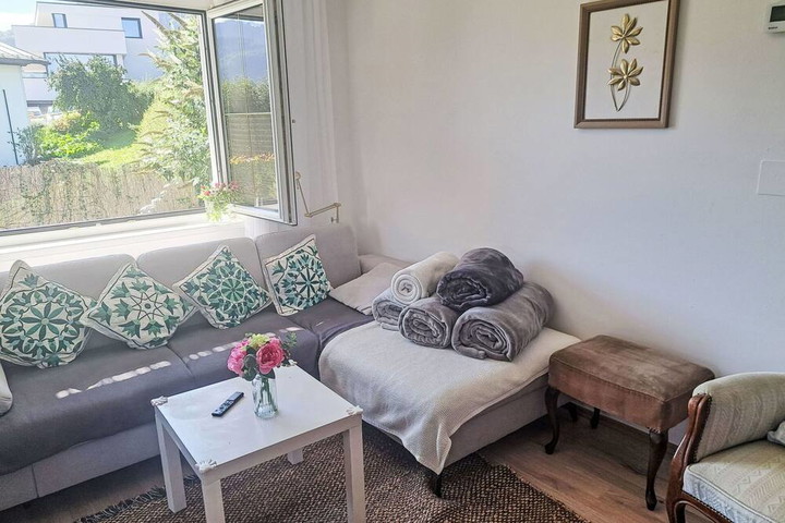 Schönes Alleinstehendes Ferienhaus Für 10 Leute Mit W-lan, Tv, Terrasse Und Haustiere Erlaubt - Ebensee