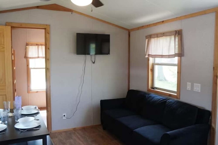 Cabin Near Pine Lake | Easy Access To Water & Outdoor Play | Perfect For Family - Illinois