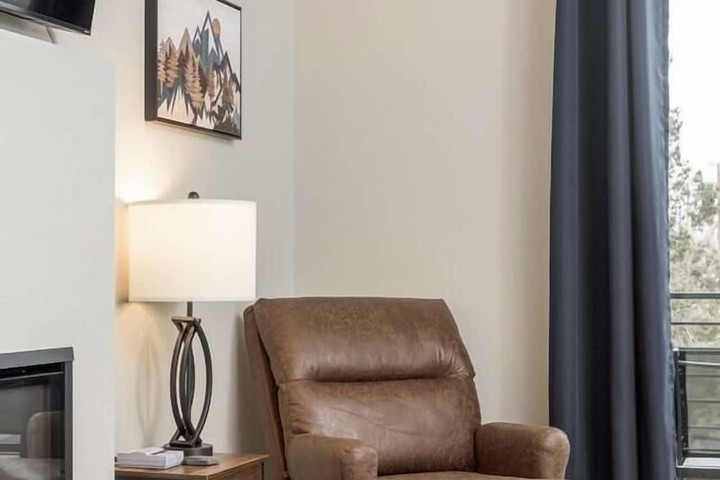 Sunny, Modern Home To Work & Play Near Olde Town - Arvada, CO