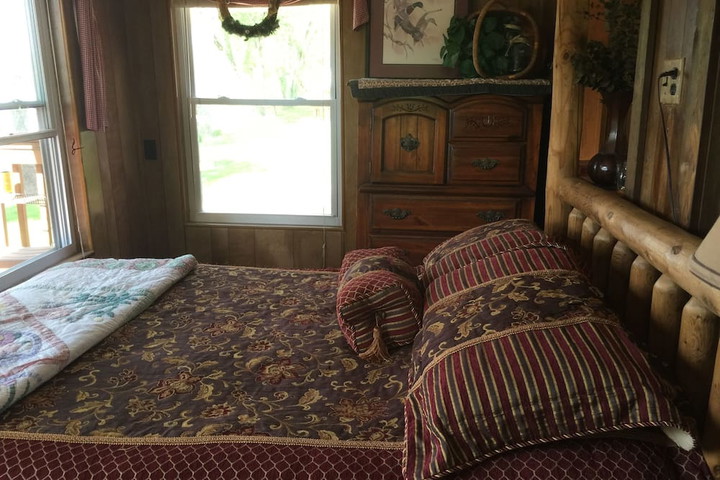 Romantic Riverfront Cabins On The Wabash River - Indiana (State)
