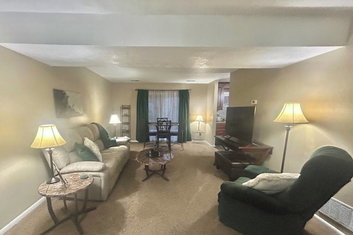 Emerald Escape - Pool! - Beckley, WV