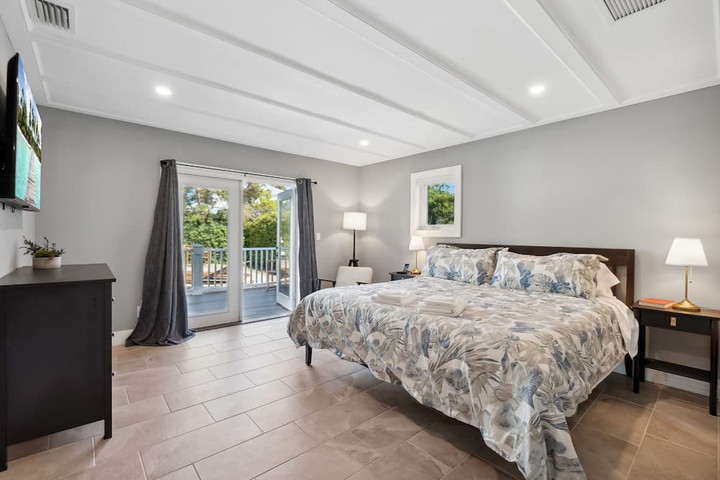 Blue Banyan Boathouse W/pool/dock! - Naples, FL