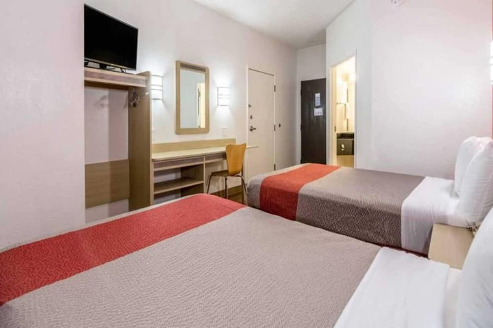 Gemütliches Zimmer Mit 2 Queensize-betten | Nichtraucherzimmer - Belmont, NC