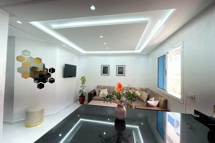Luxurious Condo + 2 Romantic Patio/ Terrace - Al Hoceima