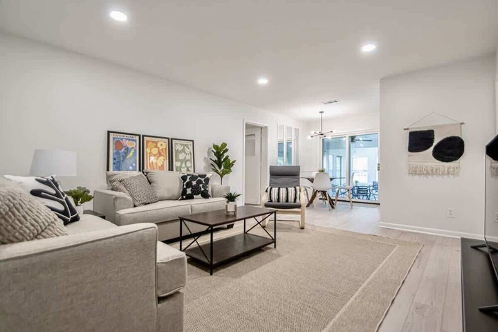 Modern 4-bedroom Home In Little Rock - Little Rock, AR
