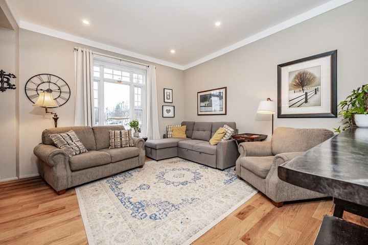 Riverside Retreat With Modern Comforts In The Heart Of Elora - Fergus