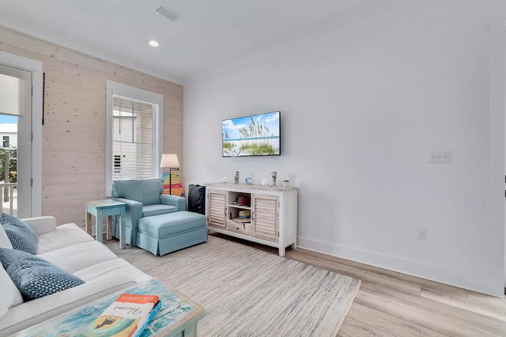 Beach Cottage- Dog-friendly - Steps To Beach - Orange Beach - Orange Beach, AL