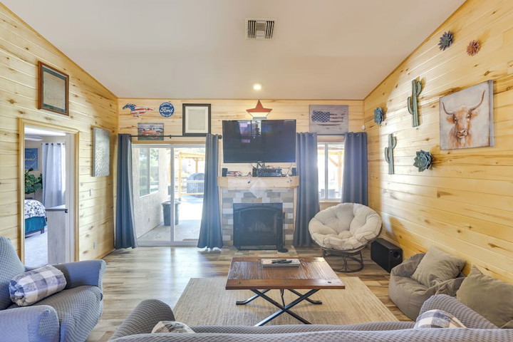 Lovely Bullhead City Retreat W/ Pool And Hot Tub - Laughlin, NV